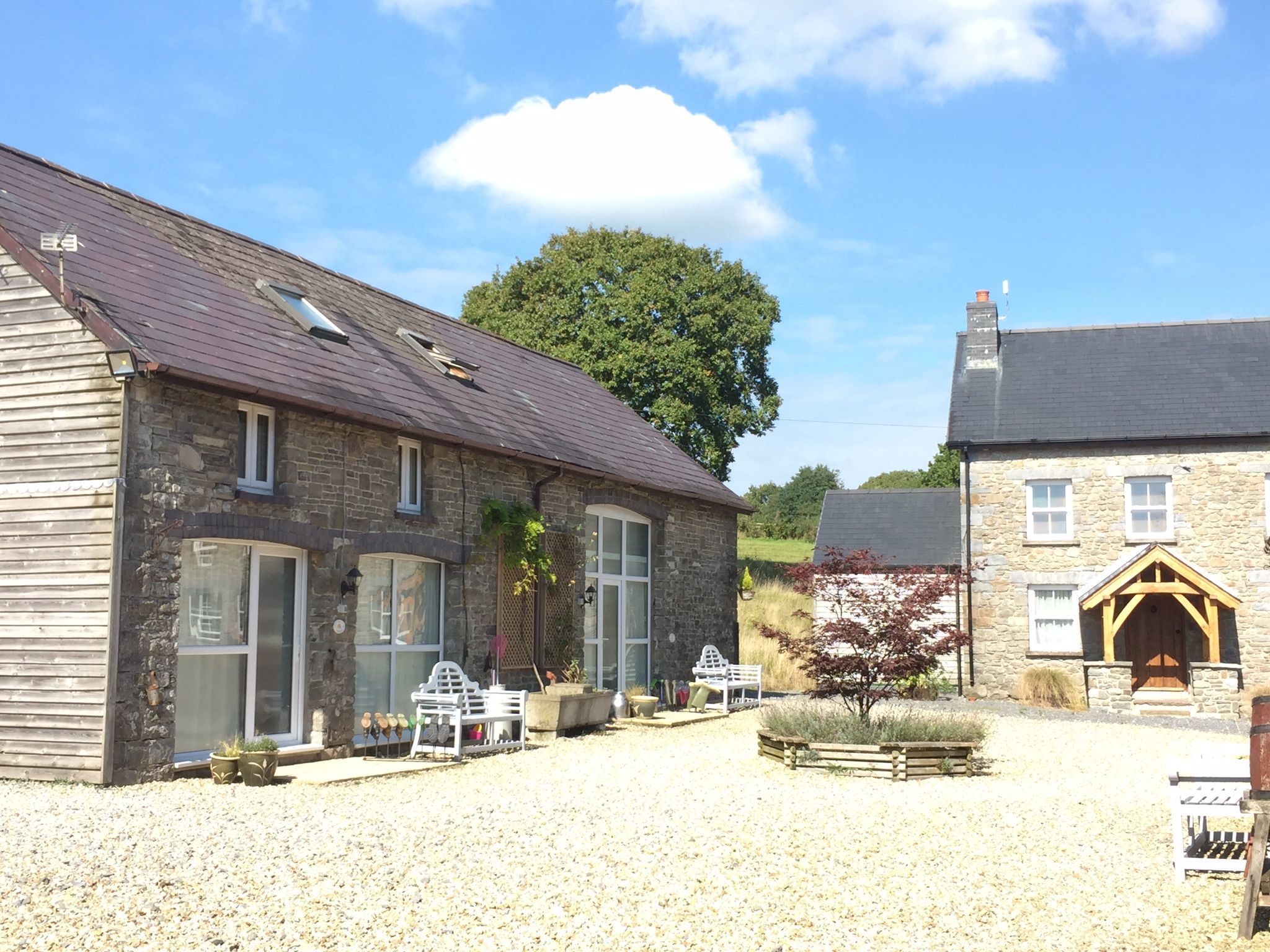 Cwncrwth Farm | Child Friendly Cottages | Away with the Kids | Away ...
